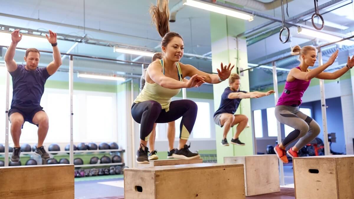 Ejercicios pliométricos: qué son, cómo se hacen y cuáles son sus ...